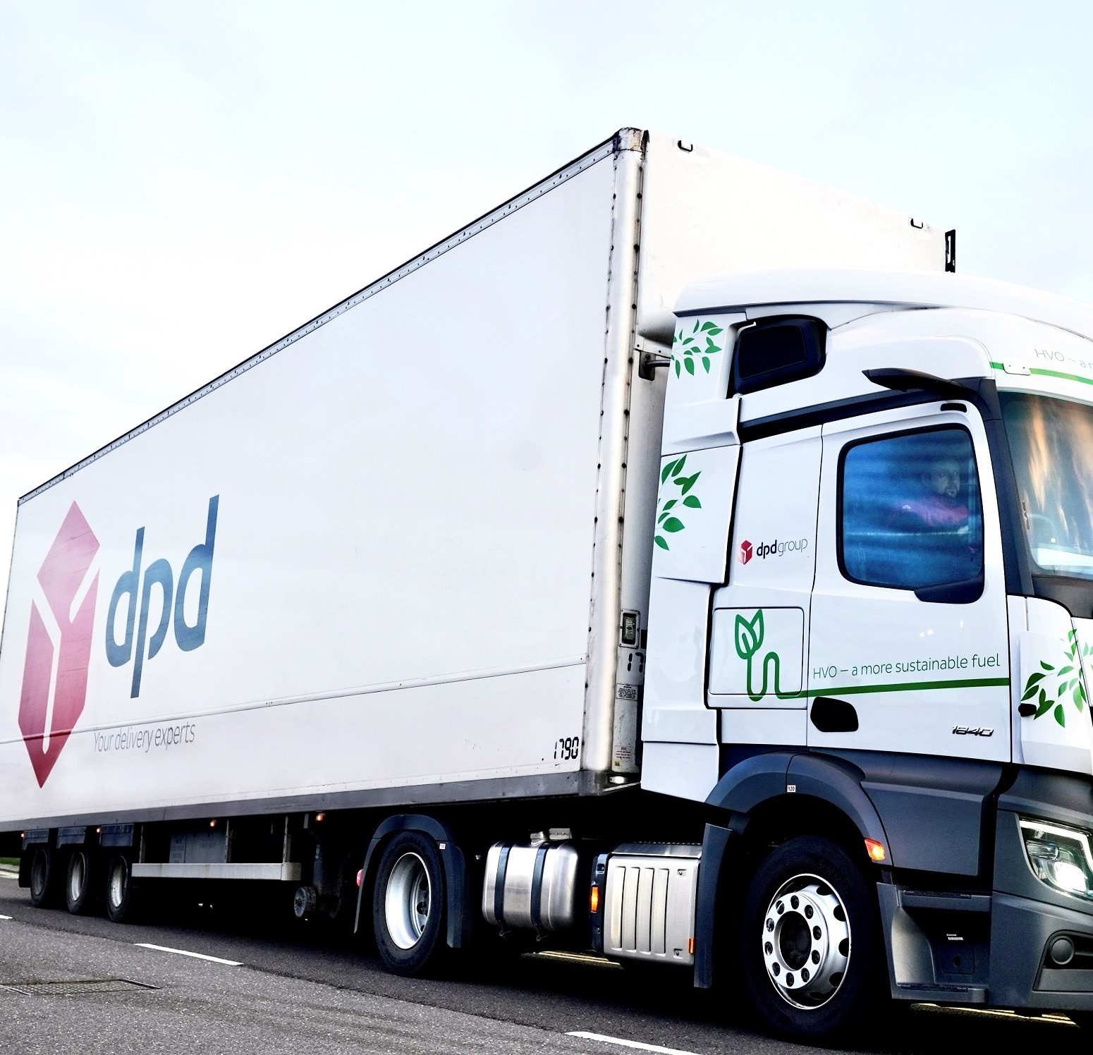 DPD UK to switch all diesel HGVs to renewable biofuel by end 2023 | Geopost