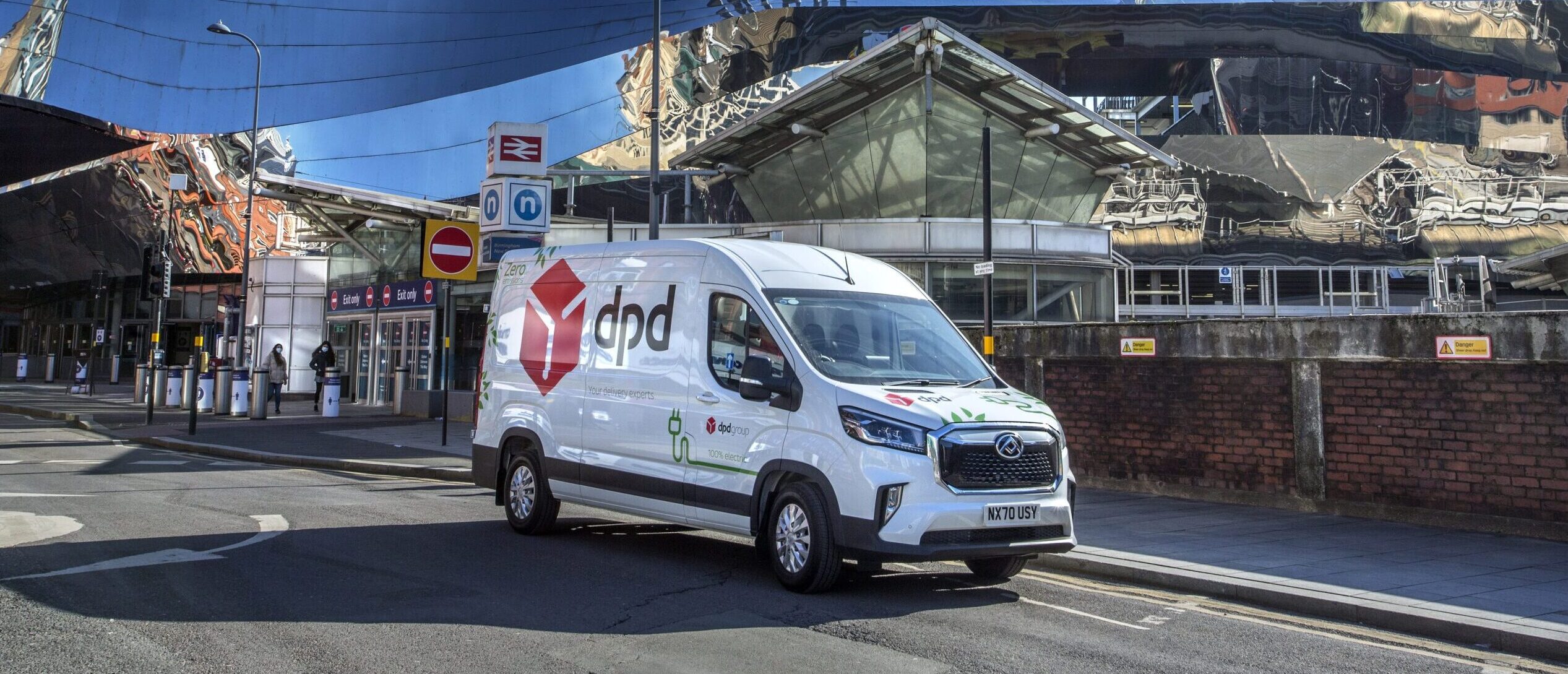 DPD UK tops Money Saving Expert’s annual parcel delivery poll for ninth ...